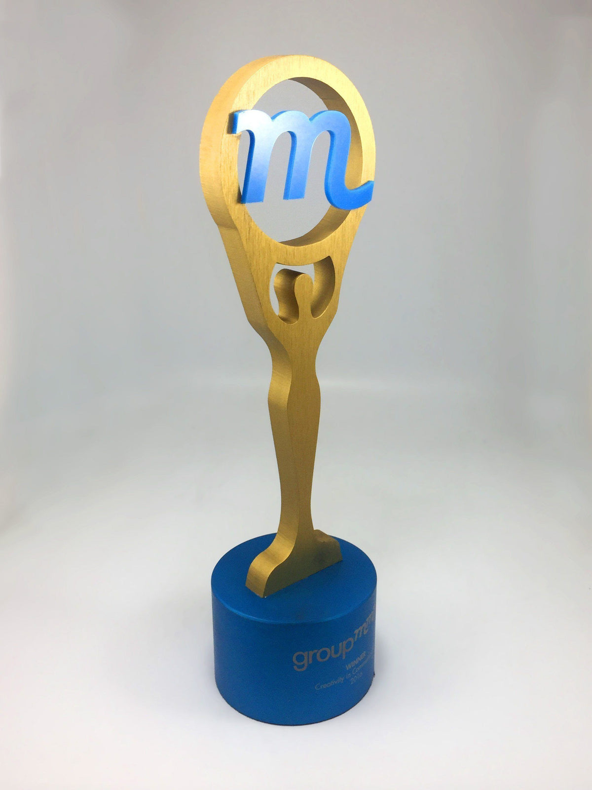 Gold Coloured Award Ideas and Inspiration | Creative Awards | Creative ...